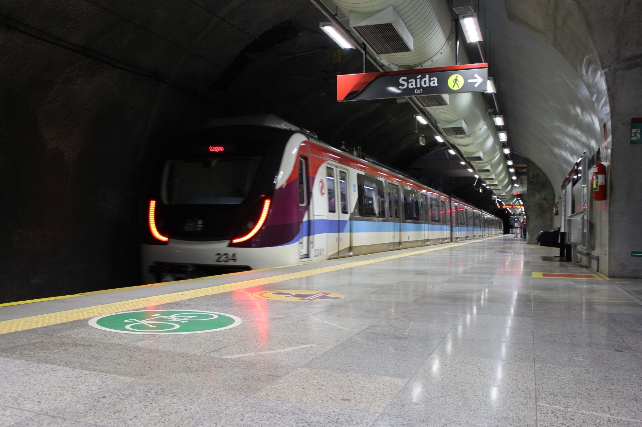 Metrô de Salvador monta operação especial para show do Guns